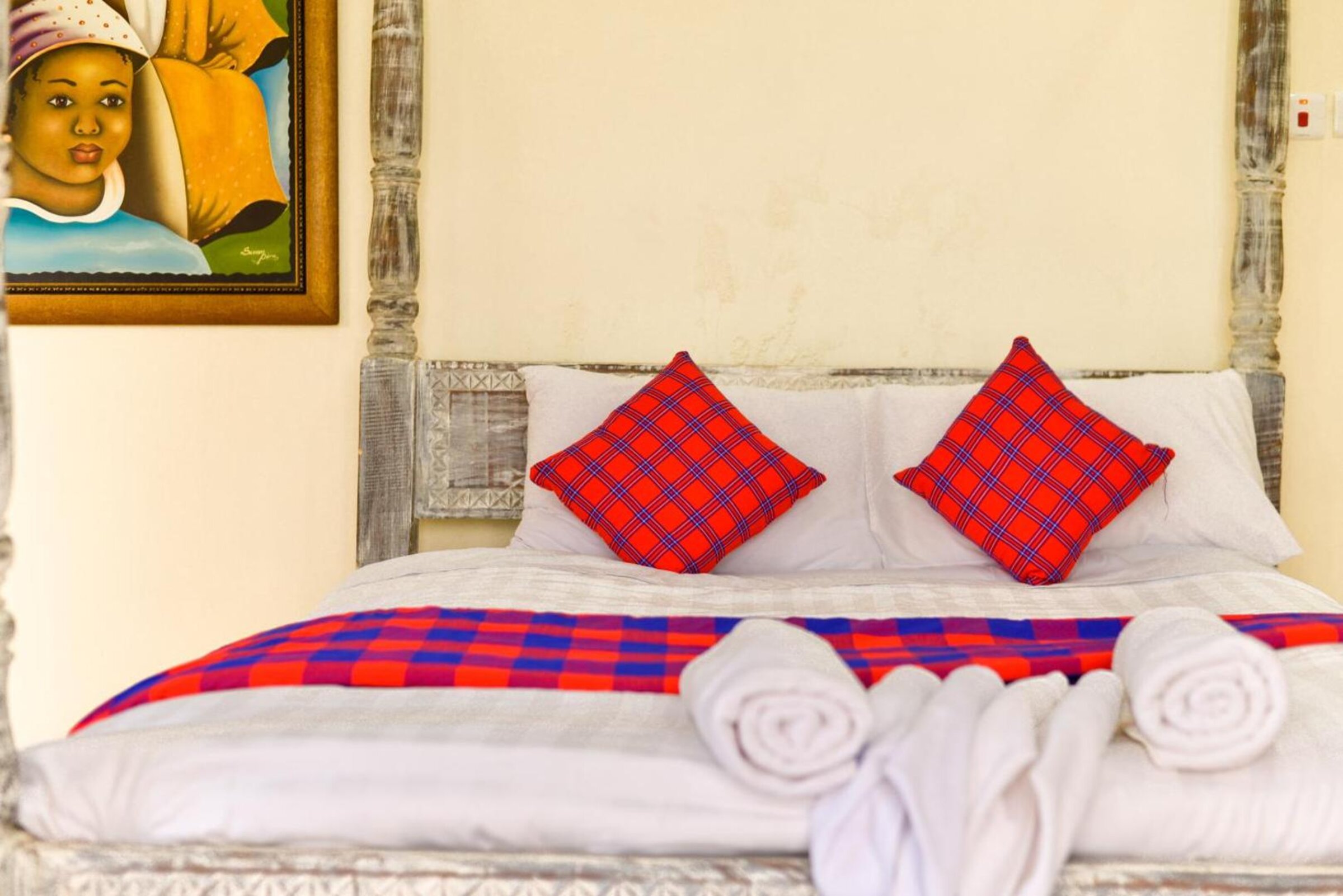 Staying with Everything Altitude. Unique breaks in Kenya.